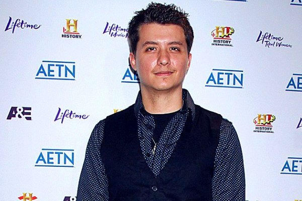 The Fall of Ghost Hunter Ryan Buell- His bio, net worth, husband & kids.