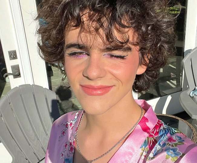 Is Jack Dylan Grazer Gay or dating a girlfriend? His net worth?