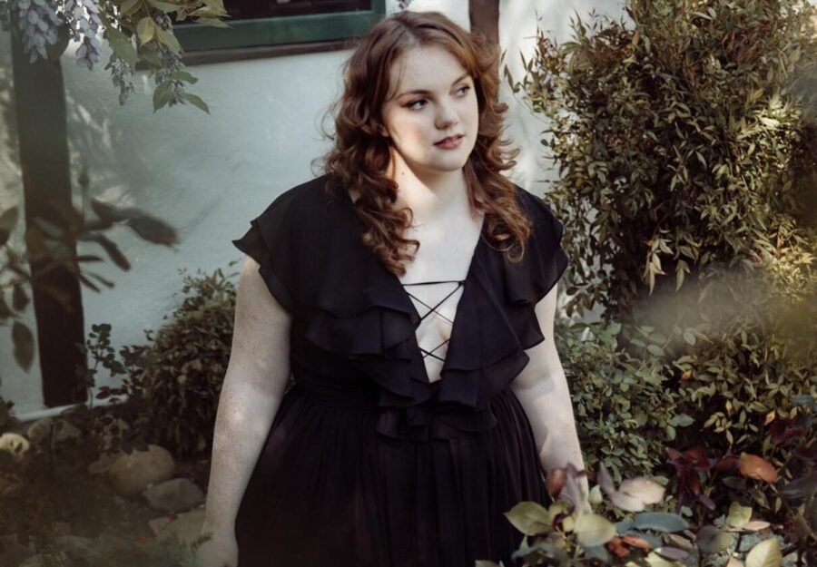 Shannon Purser Biography: Early Life, Stranger Things Fame & Where She ...