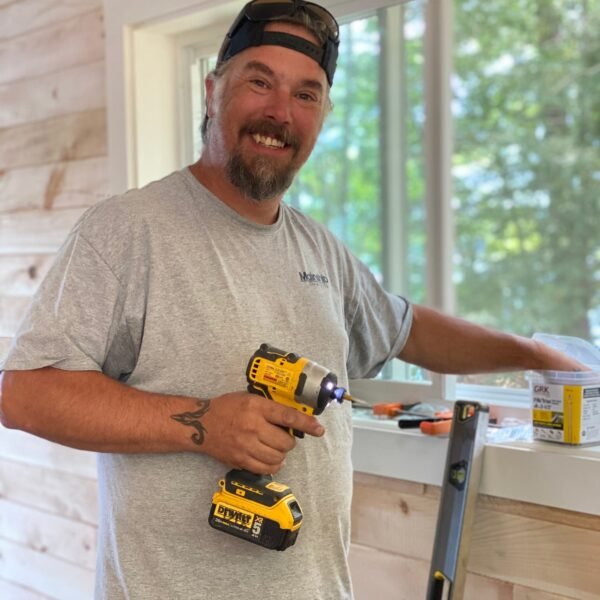 Matthew Dix (Dixie) from Maine Cabin Masters: Age, Wife Ginna, Net ...